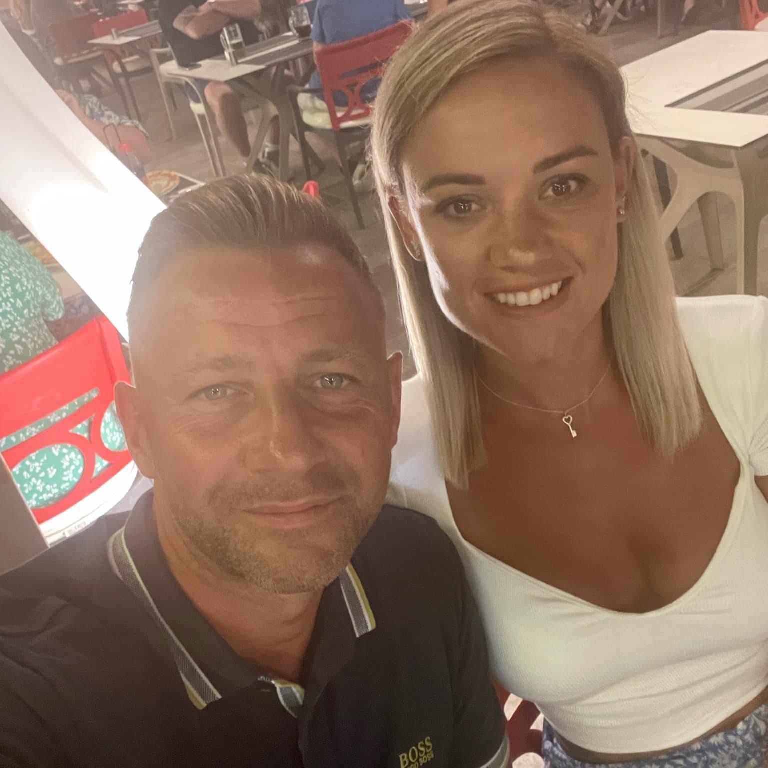 Kayleigh and Vikki to run Leeds Marathon in memory of Paul | Run For All